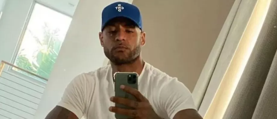Le procès du rappeur Booba pour cyberharcèlement aggravé et injures ...