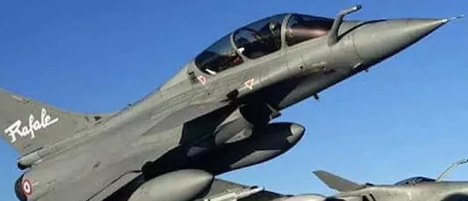 Crash d'avions Rafale en Meurthe-et-Moselle : Emmanuel macron annonce ...